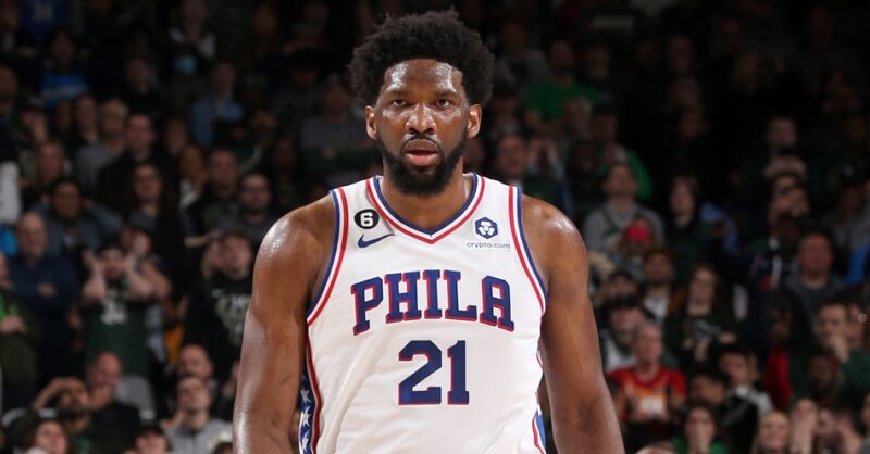 Joel Embiid Unexpectedly 'Flops' at the Free-Throw Line - TMSPN