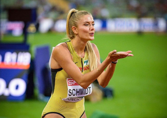 'World's Sexiest Athlete' Alica Schmidt Drops Some Fire in Must-See ...