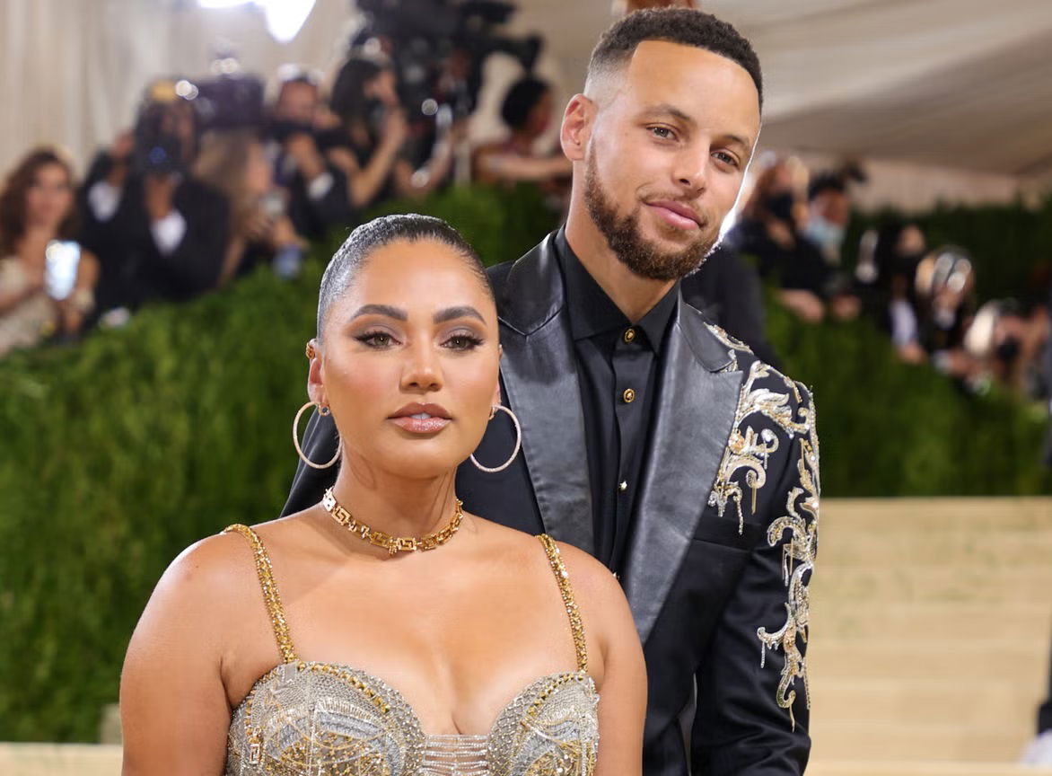 Ayesha Curry Stuns in Rare String Bikini Selfie Alongside Steph in Cabo - TMSPN