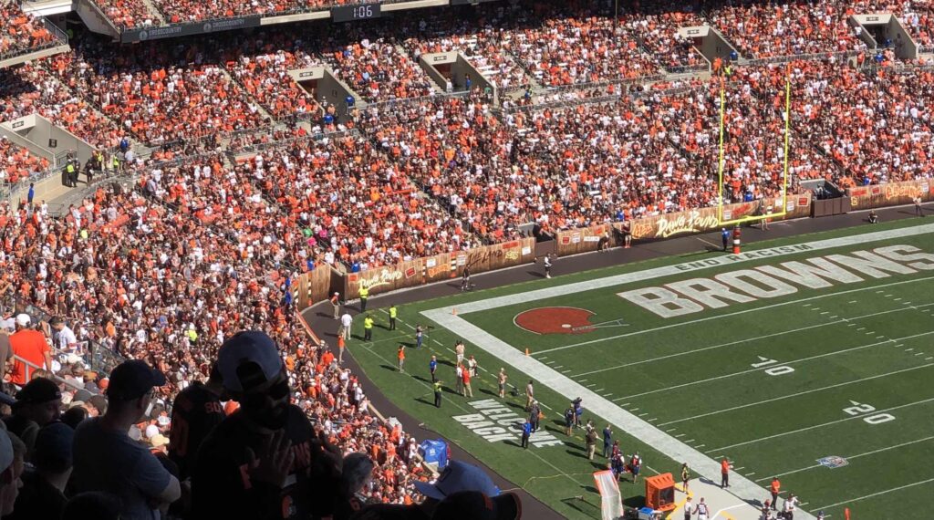 Cleveland Browns Reveal Designs for Proposed New Indoor Suburban ...