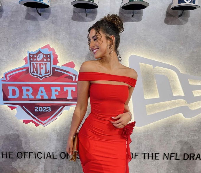 Will Levis Girlfriend Making the Move To Nashville for the Rookie QB ...