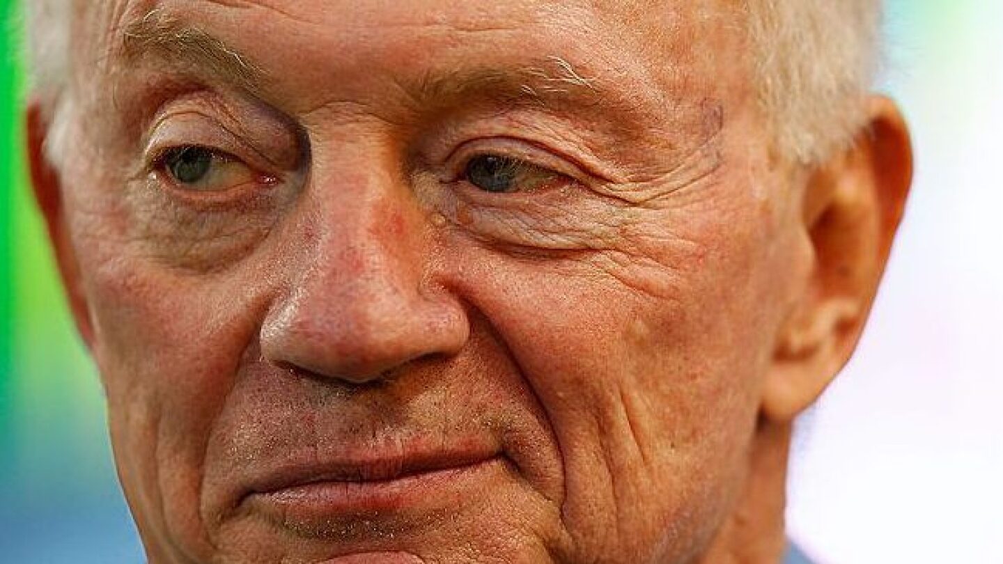 Jerry Jones Seemingly Smoking California Weed While At Training Camp in ...