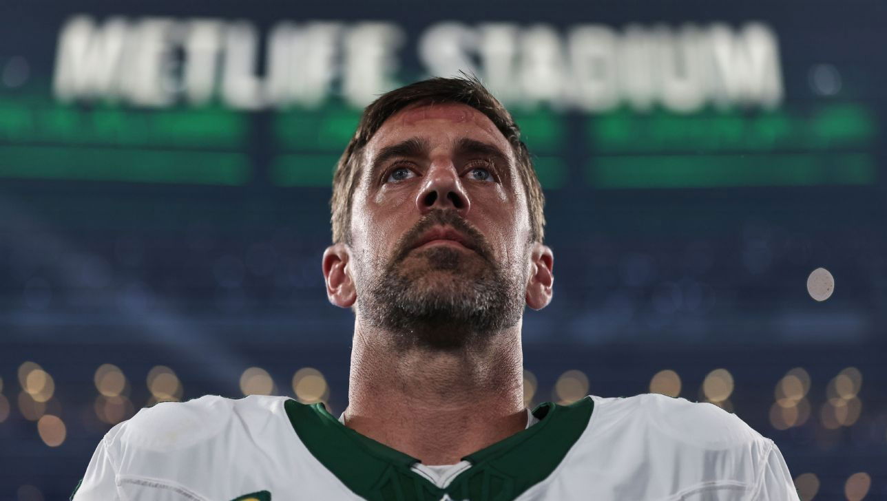 Aaron Rodgers Calls Out Jets Players For Fighting On Sideline - TMSPN