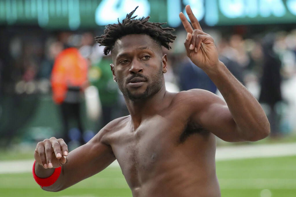 Miami Police Respond to Viral Video of Antonio Brown’s Controversial ...