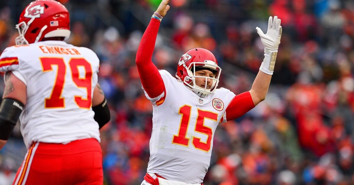 Video Of Patrick Mahomes Punting Goes Viral Amid Report He'll Be Chiefs ...