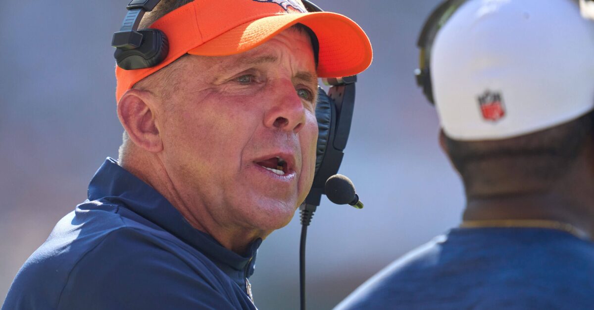 Panthers Player Confronts Sean Payton Over Last-Minute Play Call ...