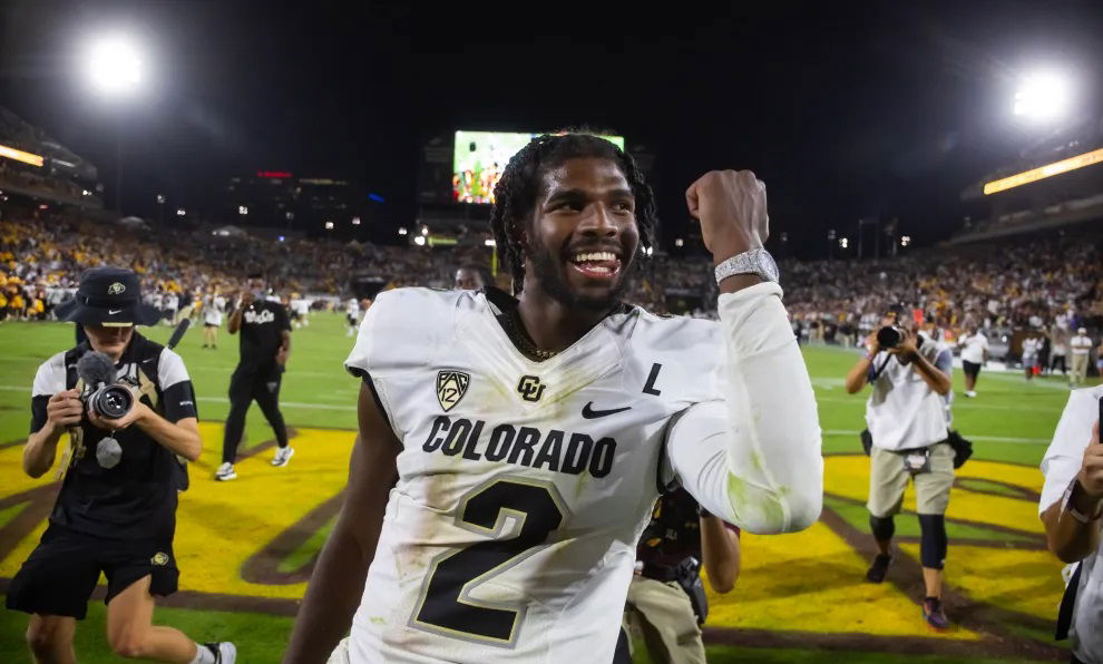 Shedeur Sanders' Flex Celebration Has Made Its Way to the NFL - TMSPN