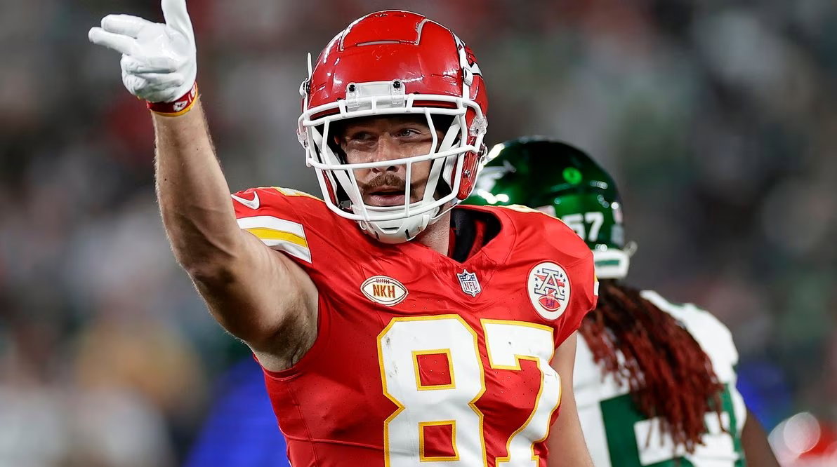 Taylor Swift and Travis Kelce Enjoy Romantic Dinner at Argentine ...