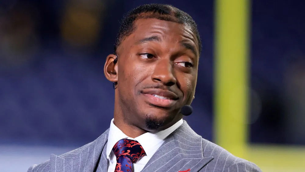 Netflix Assembles Star-Studded Team for First-Ever Christmas Day NFL ...