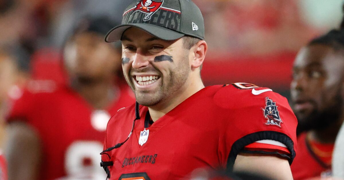 Baker Mayfield Goes Undercover as Superfan, Looks Completely ...