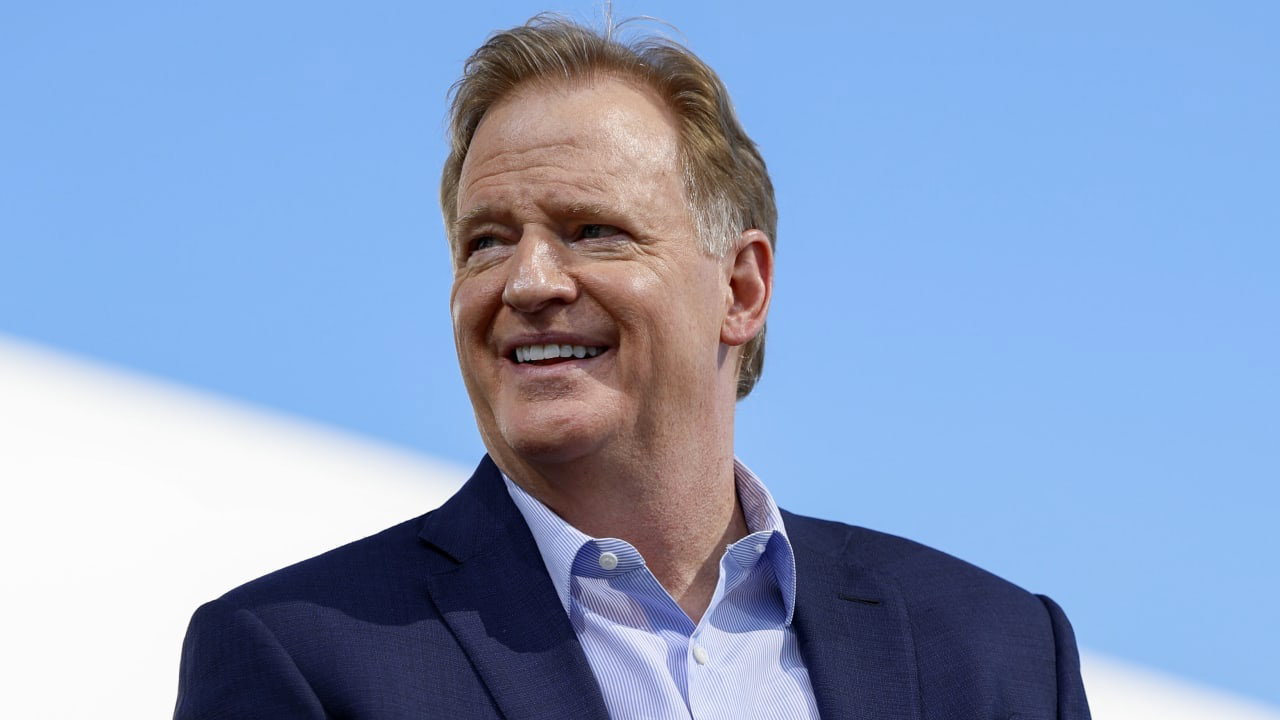 NFL Legend Says NFL Is Sacrificing Tradition as Streaming Era Reshapes ...