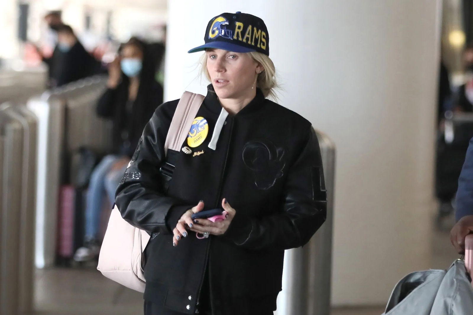 Matthew Stafford's Wife Hints at 'Moving Out' Ahead of Rams' Playoff ...