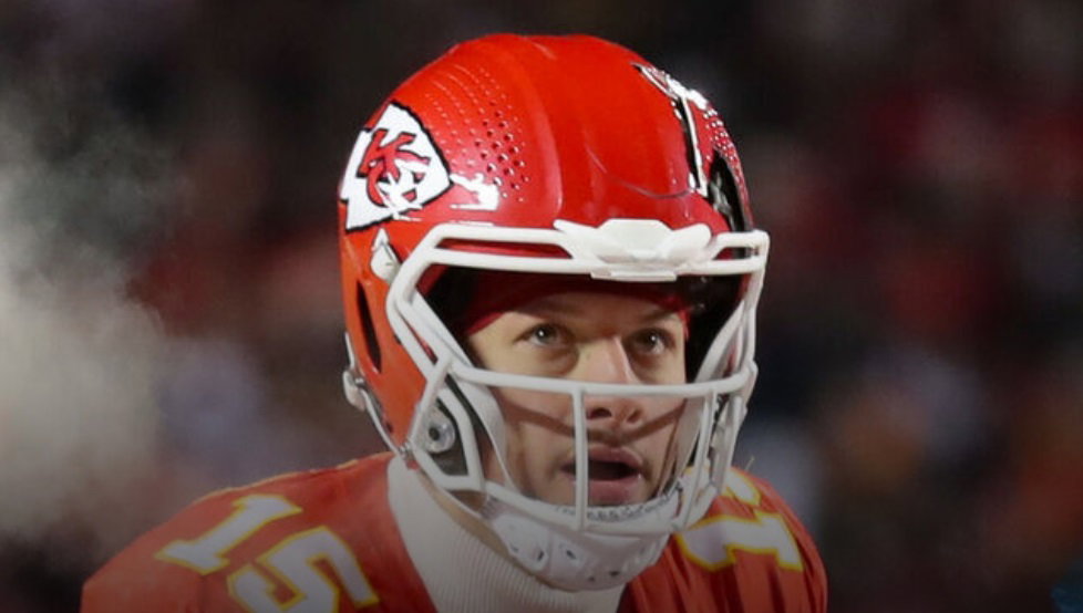 Helmet Manufacture VICIS Reacts to Patrick Mahomes' Broken Helmet ...