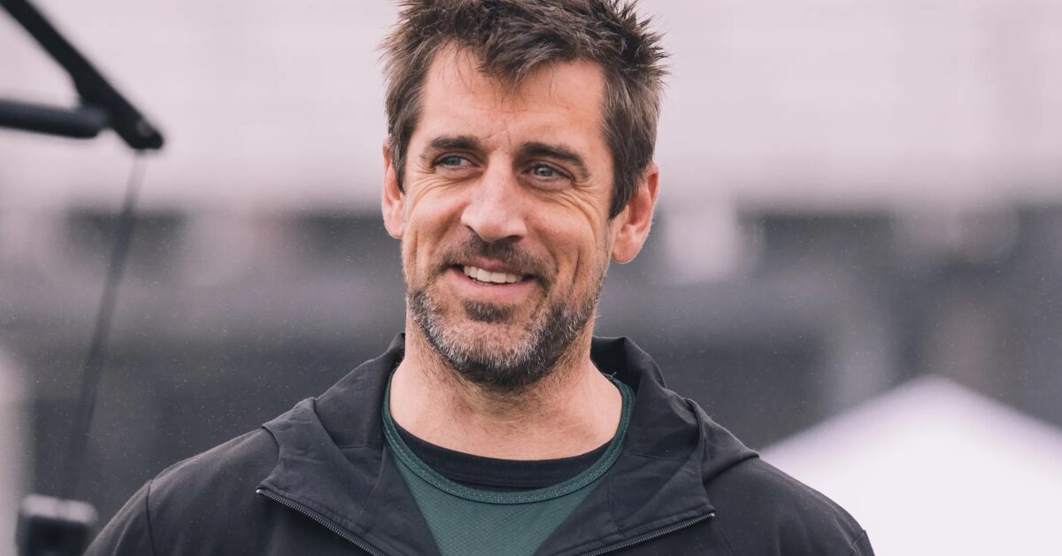 ESPN Finally Issues Apology For Aaron Rodgers' 'Dumb' Jimmy Kimmel-Jeffrey Epstein Joke - TMSPN