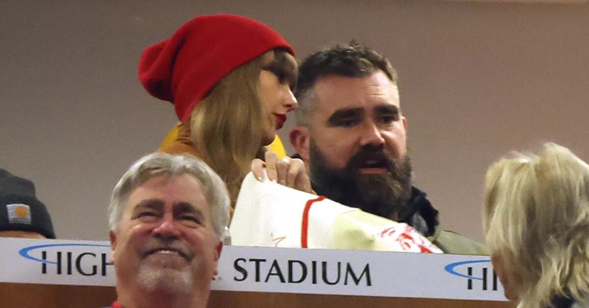 Taylor Swift 'Absolutely Loved' Meeting Jason Kelce - TMSPN
