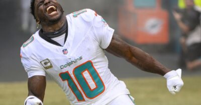 New England Patriots Eye Tyreek Hill as Backup Plan if A.J. Brown Trade ...