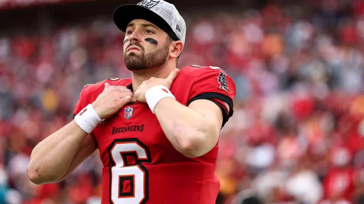 Baker Mayfield Caught in Heated Pregame Clash with Fan — Then Returns for More Trash Talk After ...