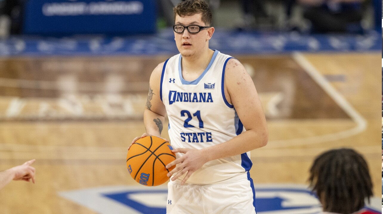 College Basketball Player Nicknamed 'Cream Abdul-Jabbar' Goes Viral - TMSPN