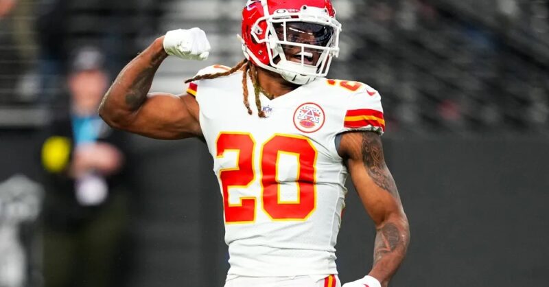 Chiefs Star and Girlfriend Reveal Baby Daughter’s Name Ahead of Super ...