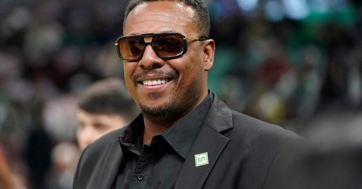 Paul Pierce Actually Walks 15 Miles in a Robe After Losing Celtics Bet ...