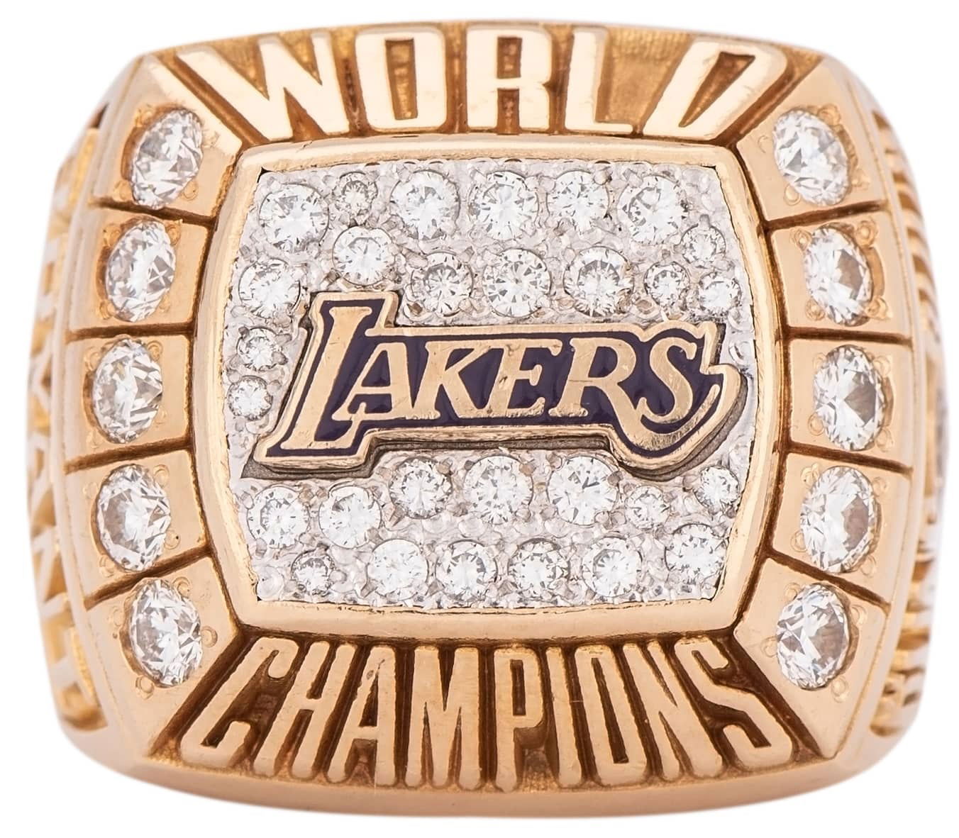 Kobe Bryant's Father Places Son's Legendary Memorabilia Item on the ...