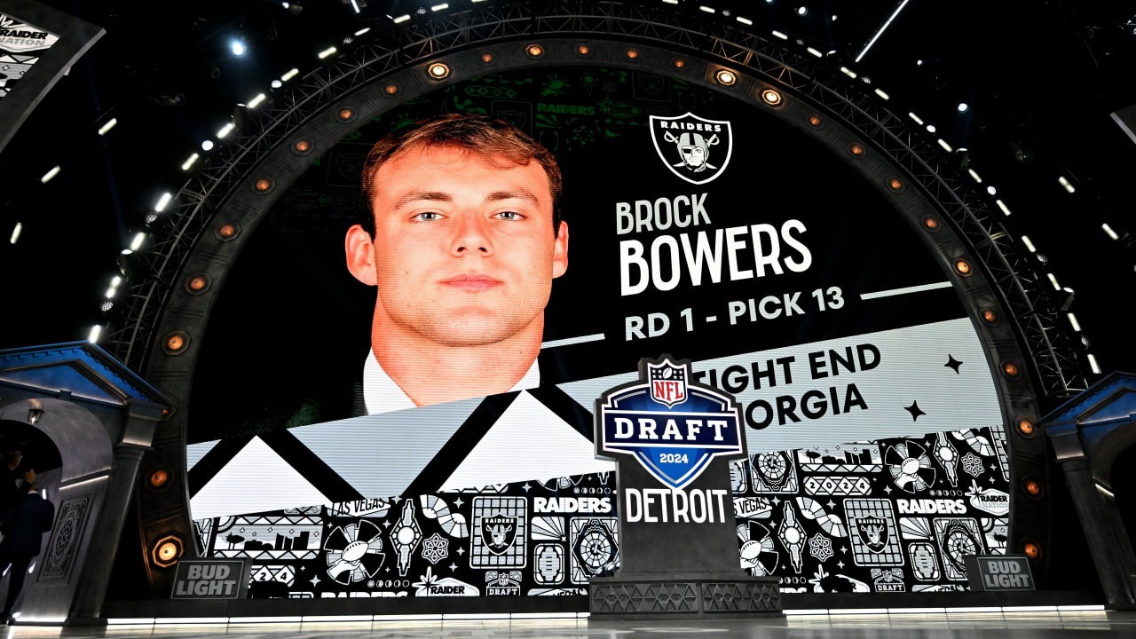 Brock Bowers Dad's Reaction to Raiders Selecting Their Son Goes Viral ...