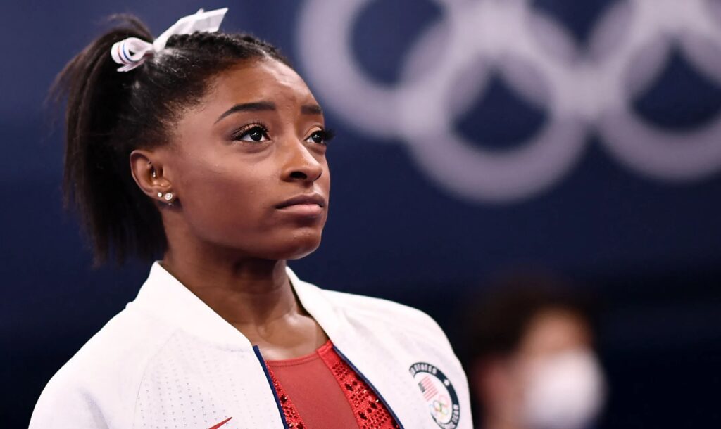 Simone Biles Fires Back at Critics After Vacation Backlash Following ...