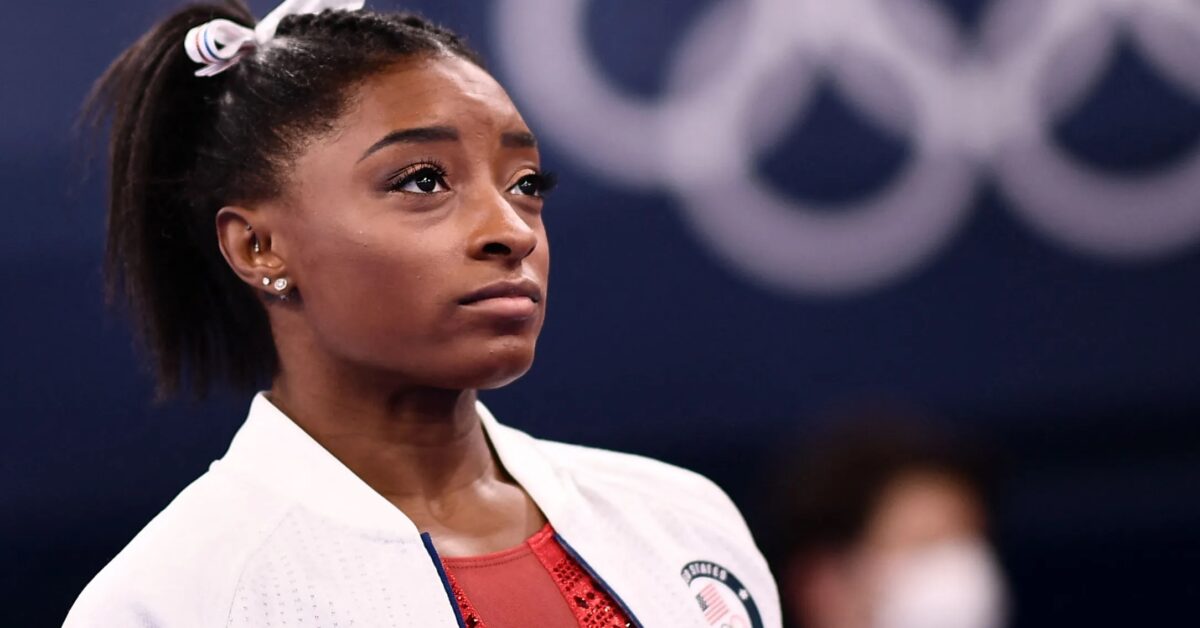 Simone Biles Faces Backlash Over Alleged 'Rude' Reaction to Country ...
