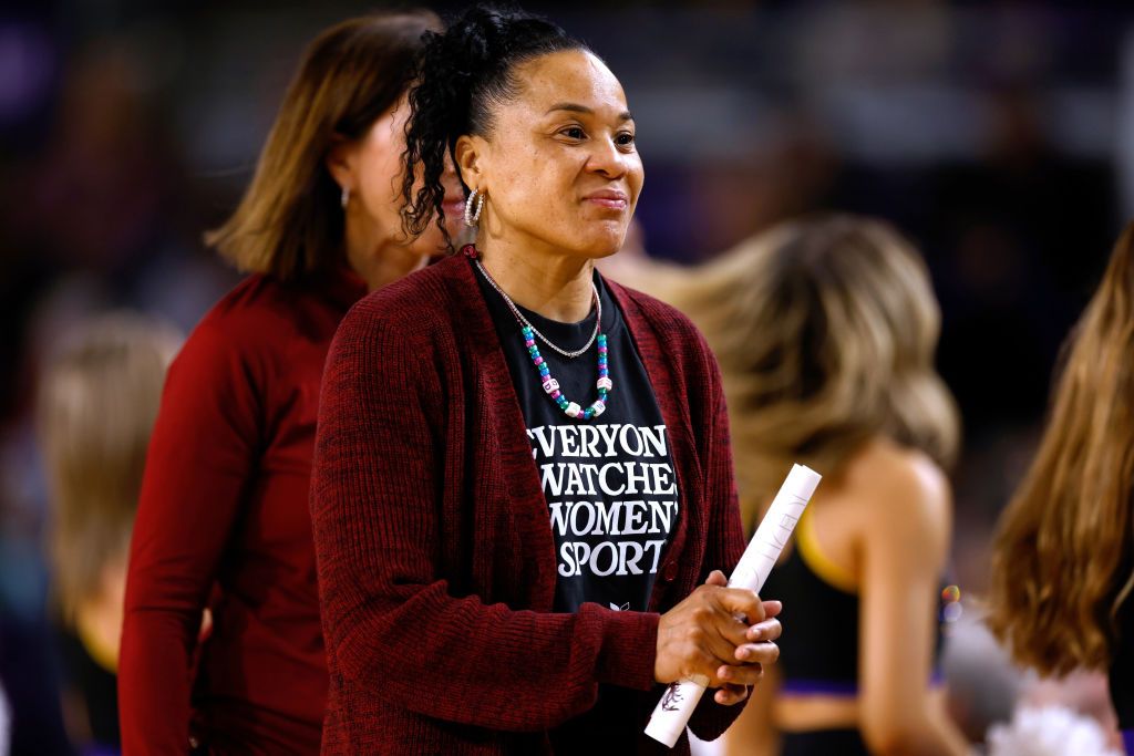 NBA Fans Split as Knicks Consider Hiring Trailblazing Female Coach - TMSPN