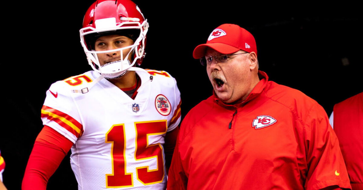 Kansas City Chiefs Sign Former Pro Bowl Quarterback, Super Bowl ...