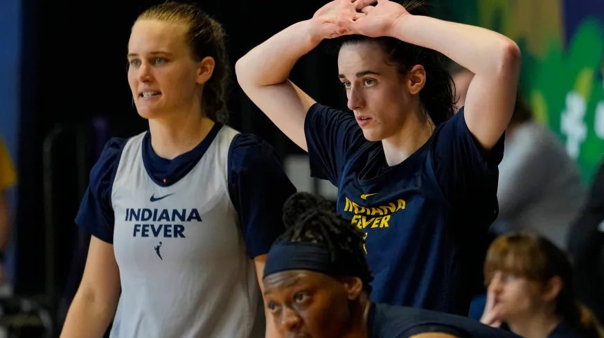 Some 'Male Readers' Outraged Over Newspaper Comparing Caitlin Clark to ...