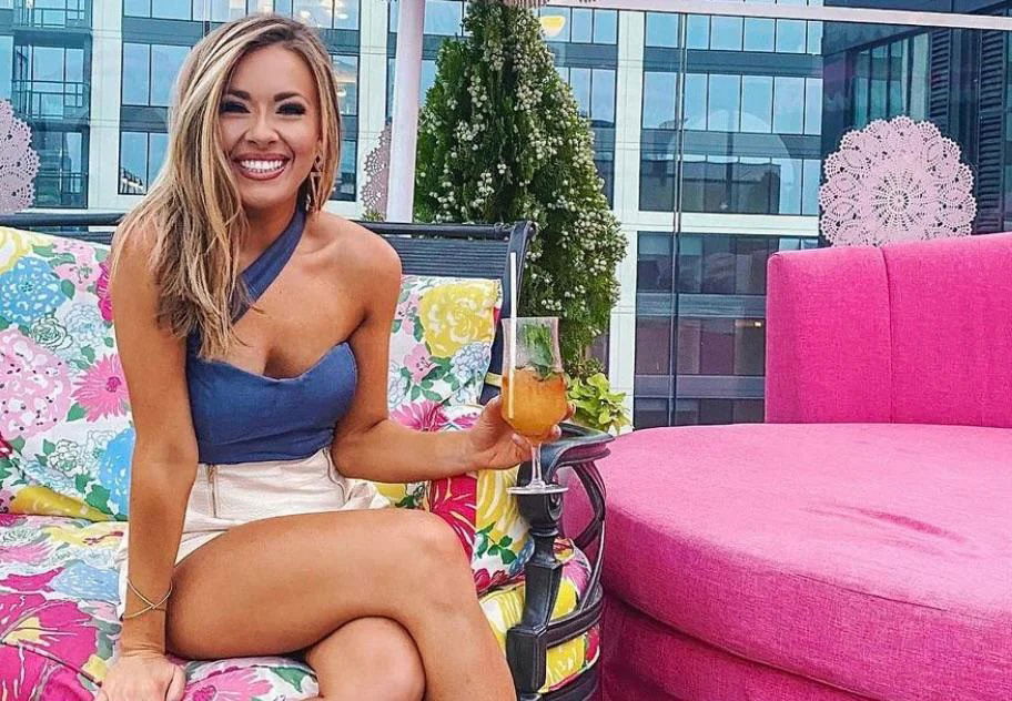 ESPN Sideline Reporter Trending On Memorial Day Weekend For Beach Pics - TMSPN