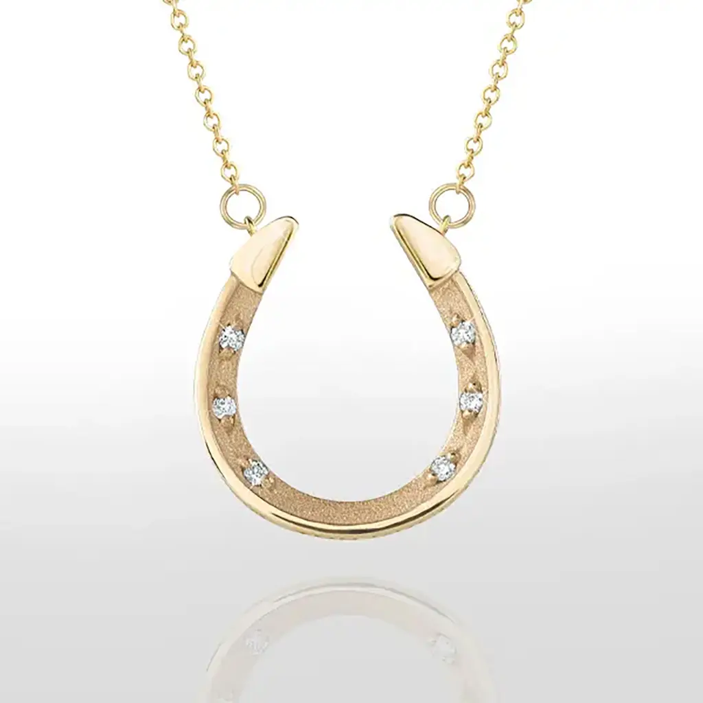 Details Revealed On the Special Jewelry Travis Kelce Bought for Taylor ...