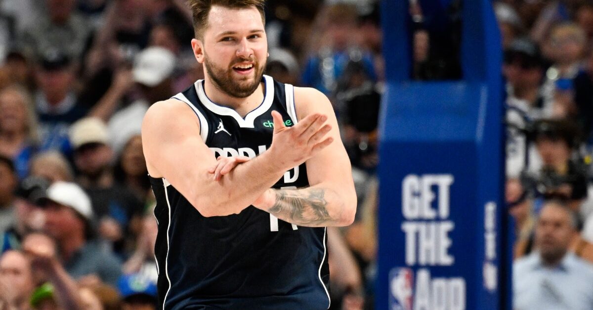 Dallas Mavericks Executive, Former NBA All-Star Goes Viral After ...
