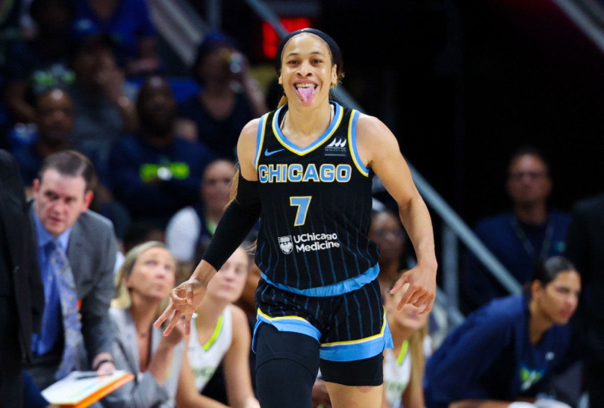 Chennedy Carter Reveals Who She Thinks Should Win WNBA Rookie Of The ...