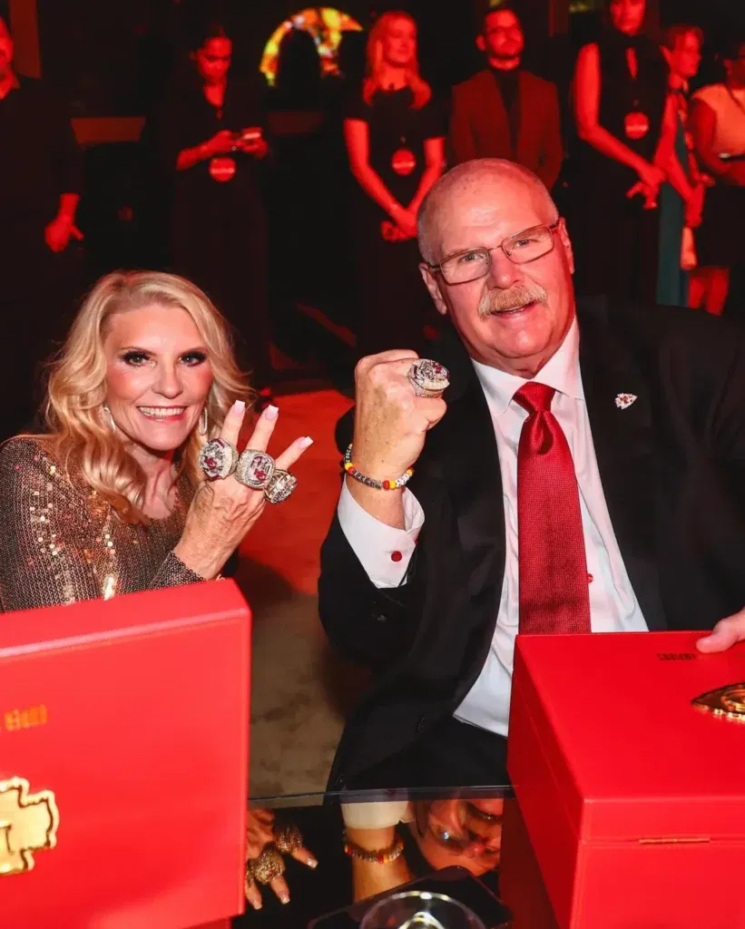 Patrick Mahomes and Andy Reid Wore Friendship Bracelets to Chiefs Super ...