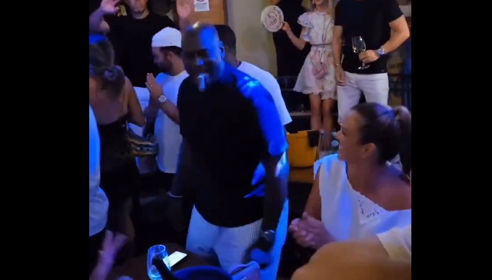 Michael Jordan Partying in Miami With His Wife - TMSPN
