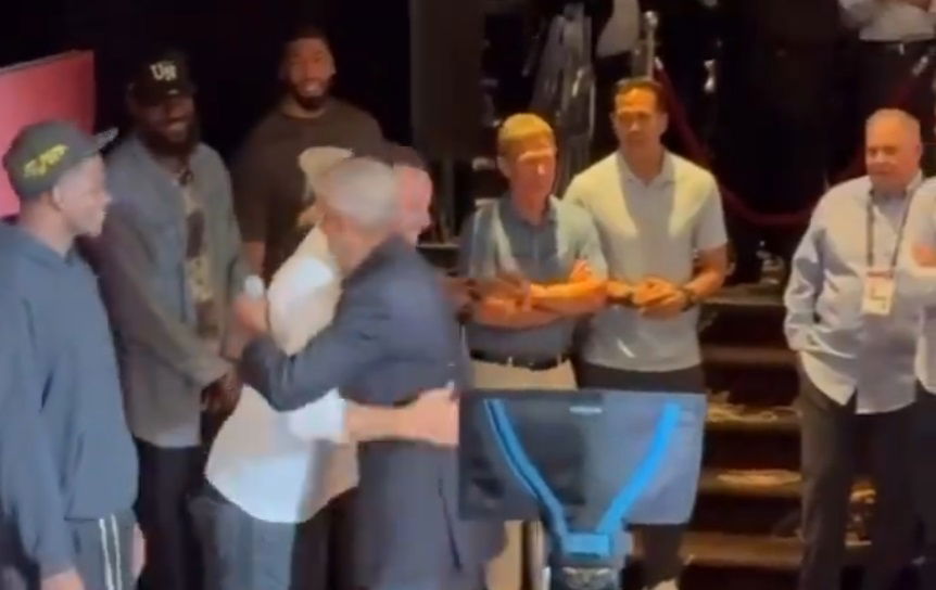 Barack Obama Dapping Up the Players on Team USA Goes Viral, Echoes Key ...