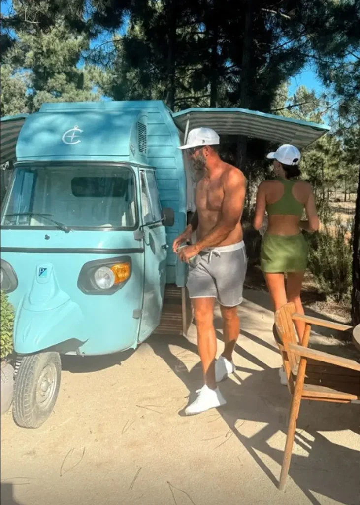 Dustin Johnson and Paulina Gretzky Vacation Photos From Portugal Go ...