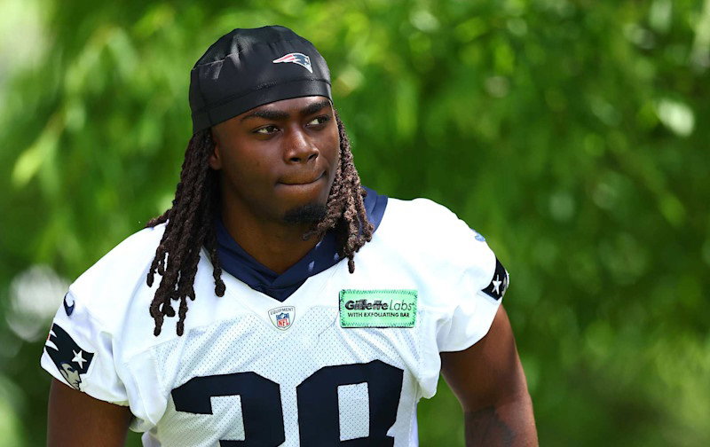 Patriots Dealt Injury Scare as Star Player Is Taken Out in Awkward ...