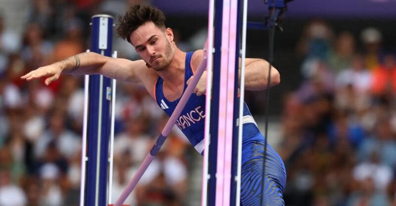 French Pole Vaulter Anthony Ammirati Addresses 'Bulge' That Cost Him an ...