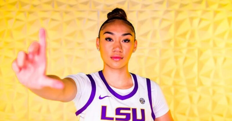 LSU Women's Basketball Last-Tear Poa Shows Off Pink Bikini During ...