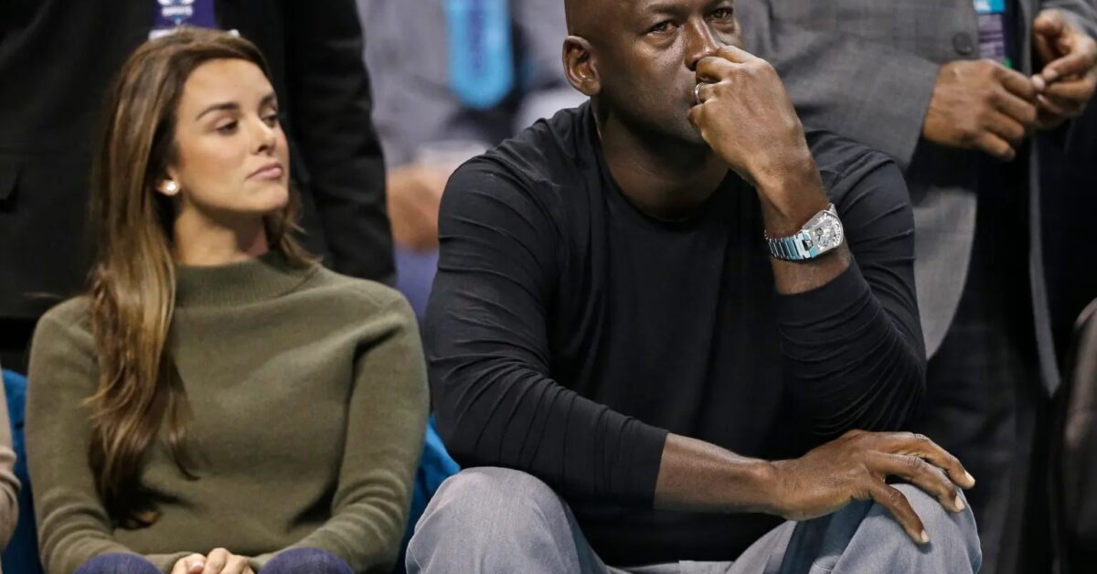 Michael Jordan’s $15 Million Chicago Mansion Sparks TikTok Controversy ...