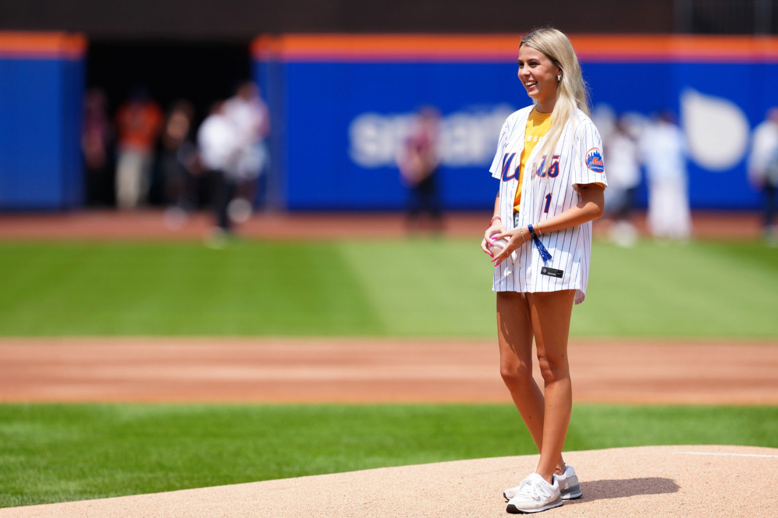 'Hawk Tuah' Star Haliey Welch Addresses Backlash Over Mets First Pitch ...