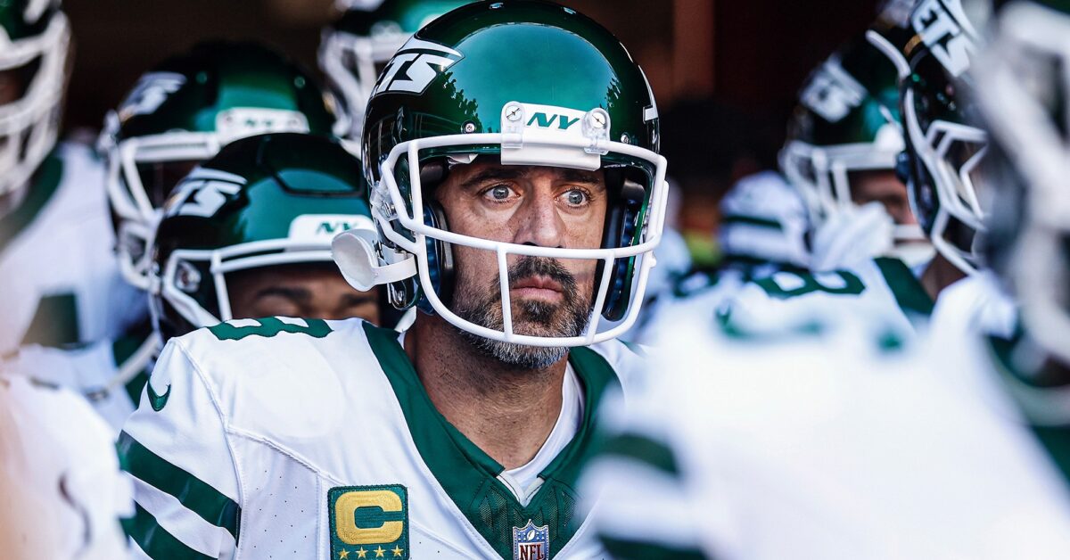 Erin Andrews Calls Out Aaron Rodgers for Snubbing Charissa Thompson ...