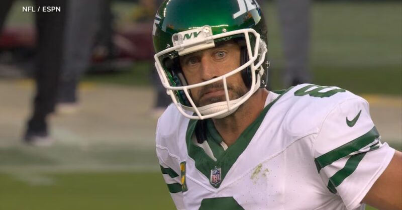 Aaron Rodgers Rocks 'Top Gun' Inspired Tom Cruise Look in NFL Pregame ...