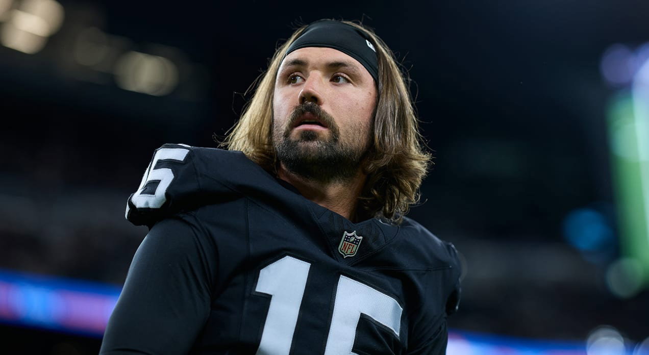 Raiders Reporters Caught Criticizing Gardner Minshew on Hot Mic During ...