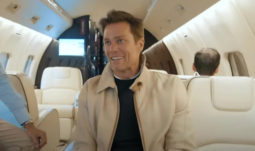 Tom Brady Reveals His Football-Watching Routine Aboard Private Jet - TMSPN