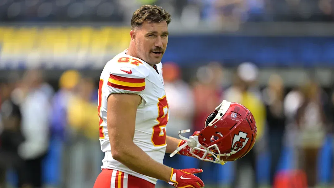 Travis Kelce Shows Off His 'Little Dancey Dance’ Moves in Chiefs' Viral ...