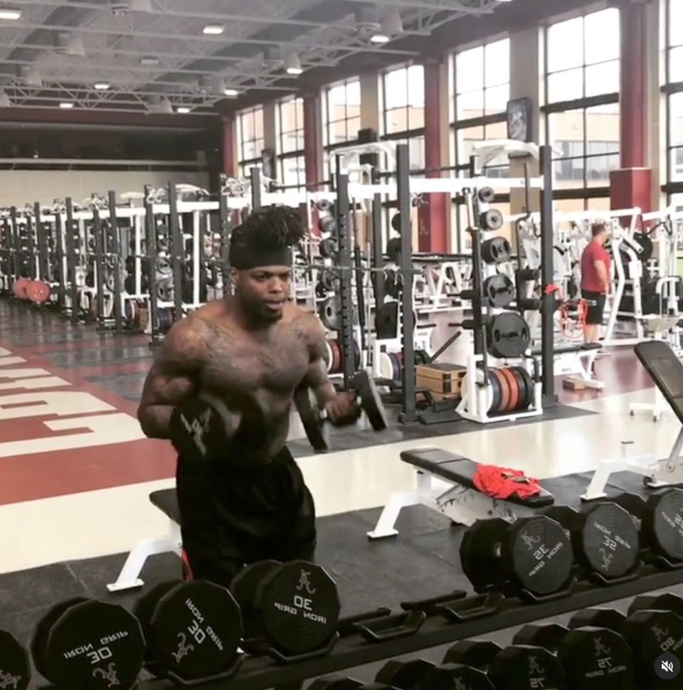 NFL Star Derrick Henry's $250,000+ Annual Fitness and Body Care Routine ...